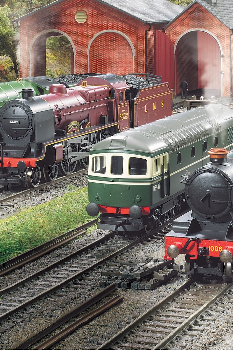 Buy Kidikraft Hornby The Engine Shed 1000pc Puzzle from the Next UK ...