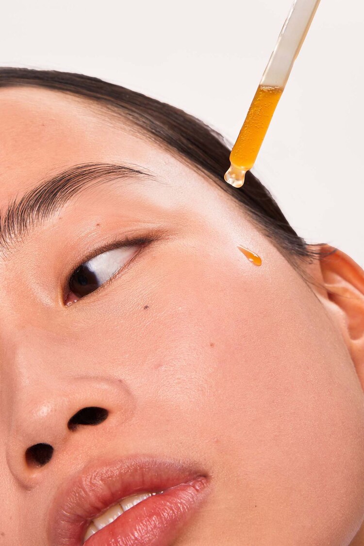 Buy Hello Sunday The Self Tan One Buildable Tanning Drops with Vitamin ...