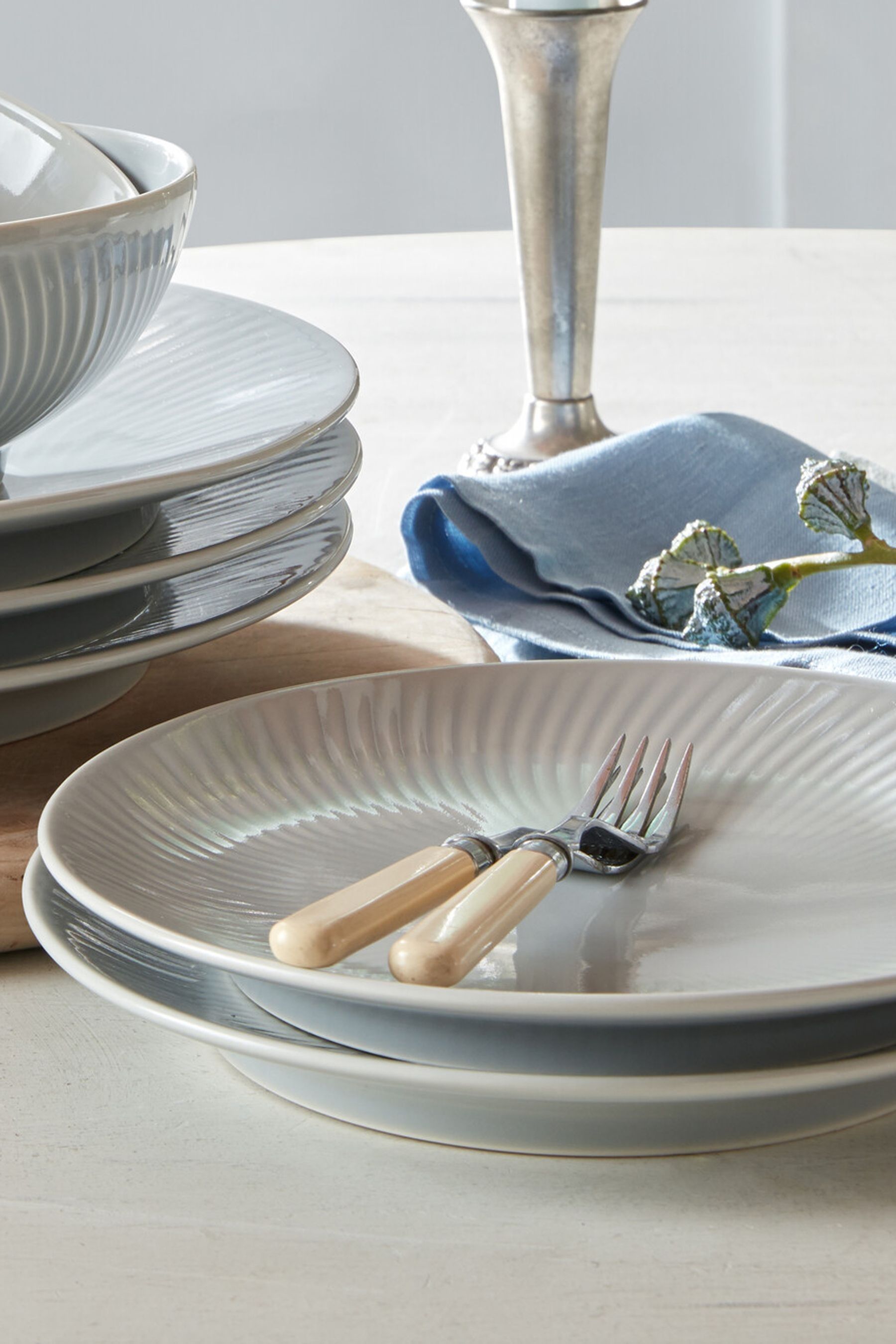 Buy Denby Grey Porcelain Arc Set of 4 Dinner Plates from the Next UK ...