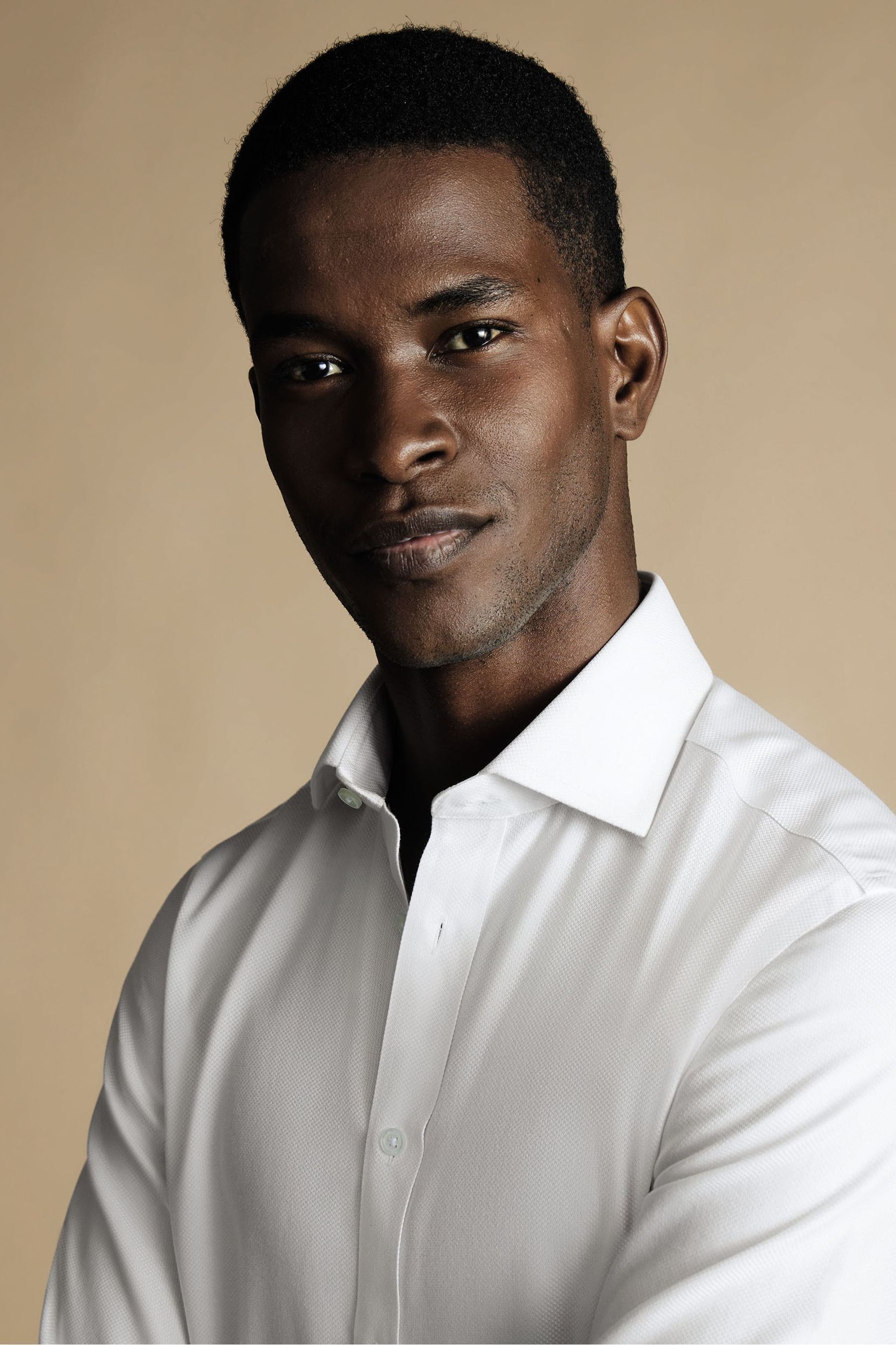 Buy Charles Tyrwhitt White Non-iron Mayfair Weave Cutaway Slim Fit 100% ...