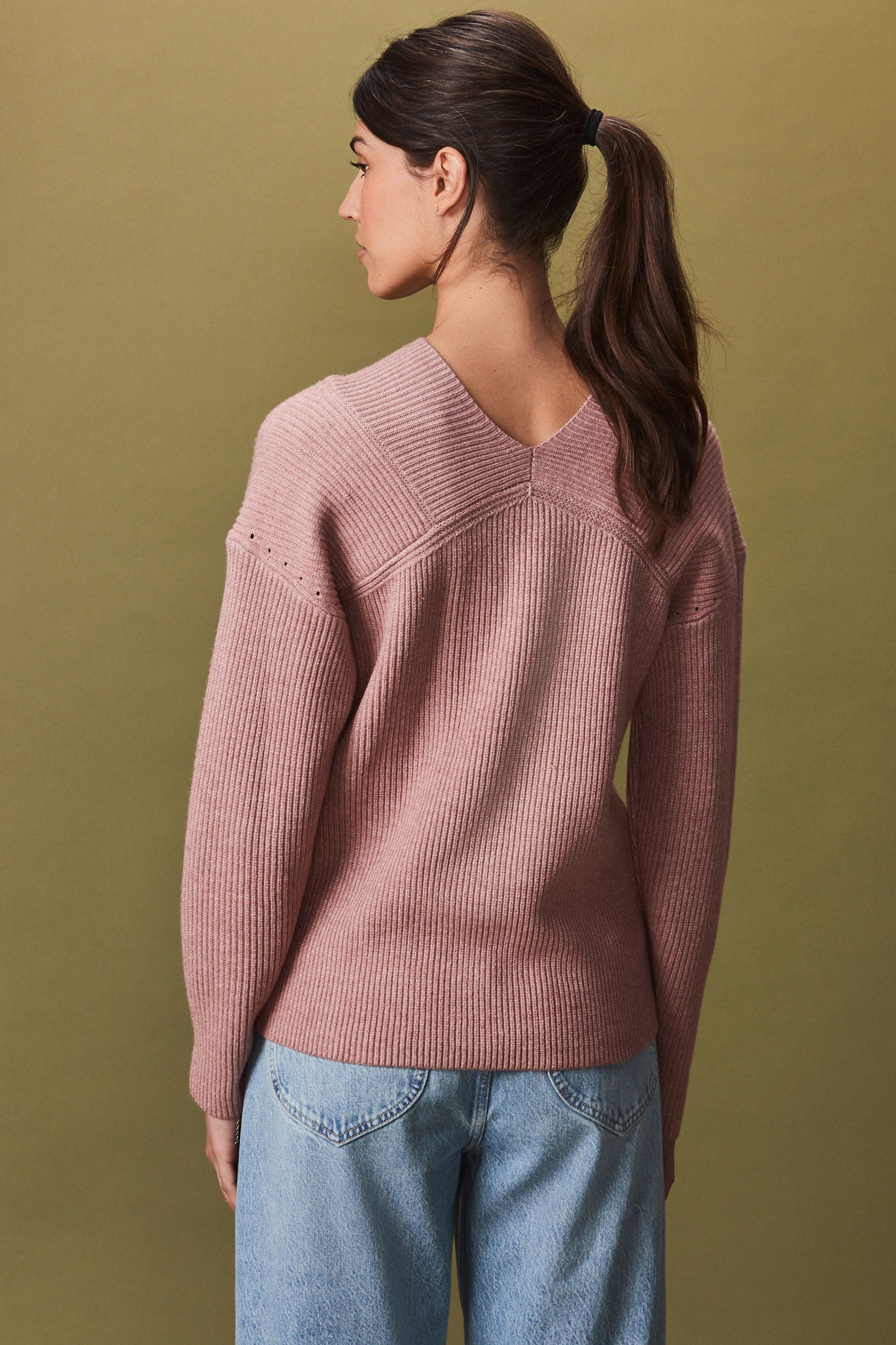 Buy Blush Pink - Relaxed Fit Ribbed V-Neck Knitted Jumper from Next France
