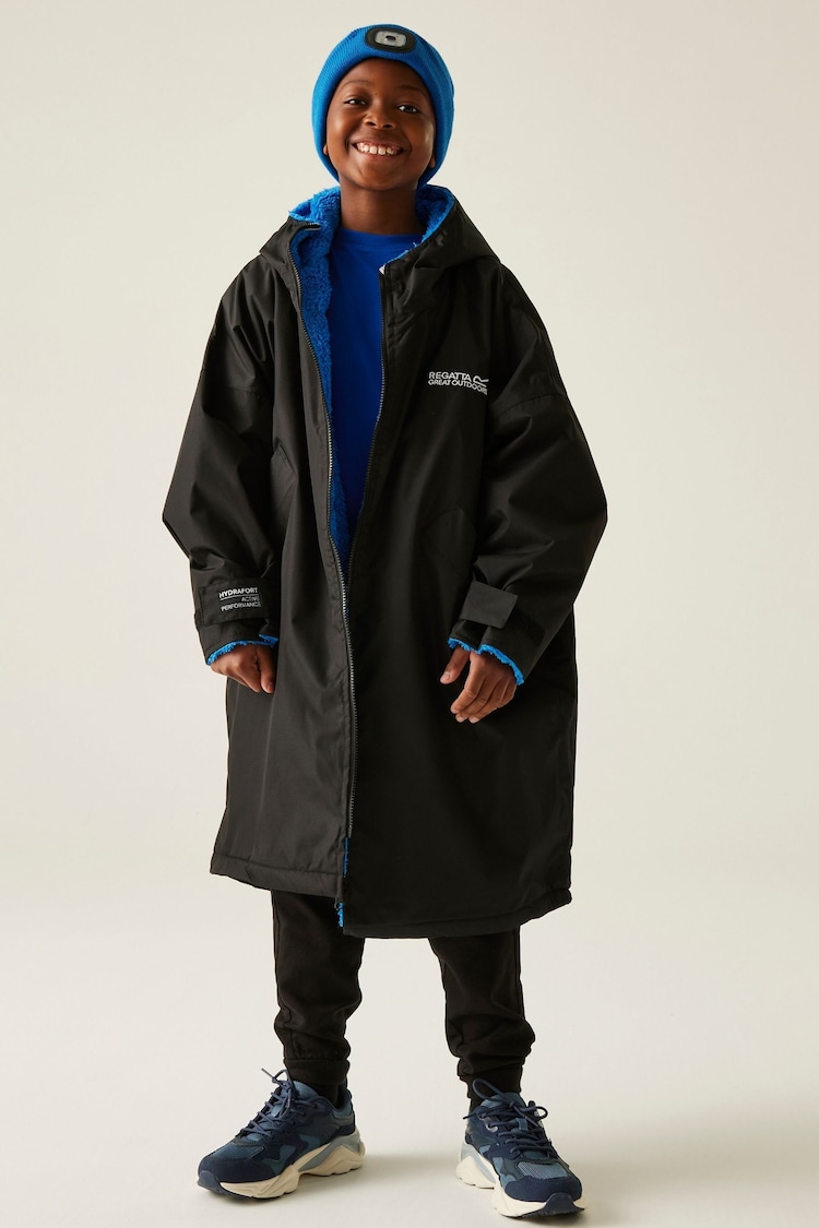 Buy Regatta Black Junior Waterproof Fleece Lined Changing Robe from the ...