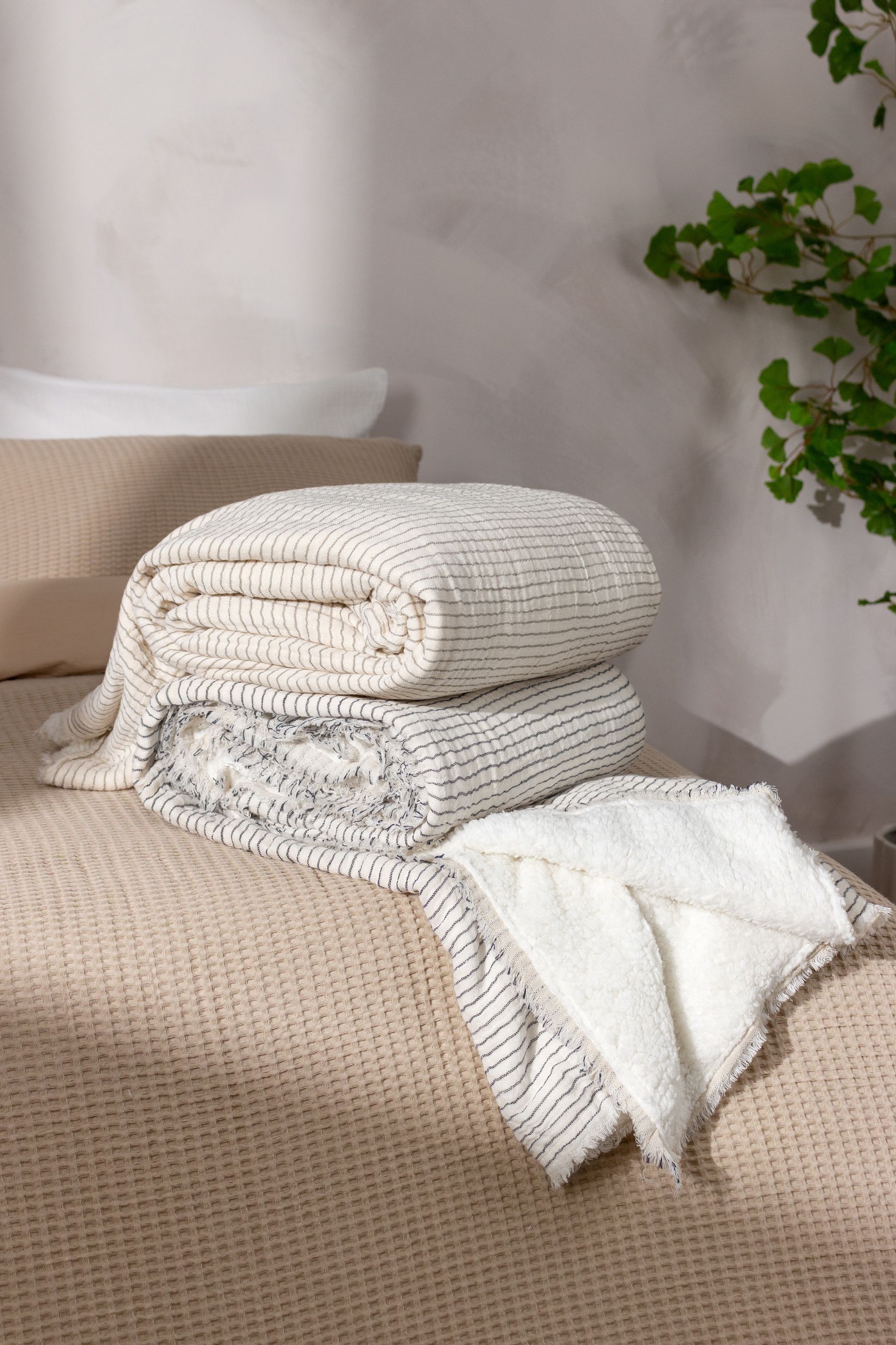 Buy Yard Natural/Grey Skye Sherpa Stripe 100% Cotton Throw from the ...